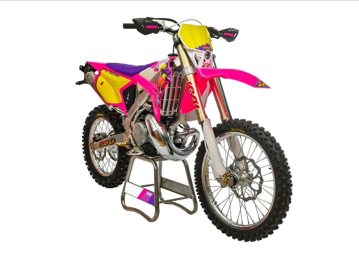 PINK LIMITED EDITION 1993/2023 - Motorky a příslušenství TM Racing